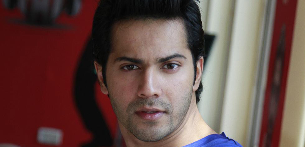 Varun Dhawan learns speed boating in Abu Dhabi | AVS TV Network ... Varun Dhawan learns speed boating in Abu Dhabi | AVS TV Network ...